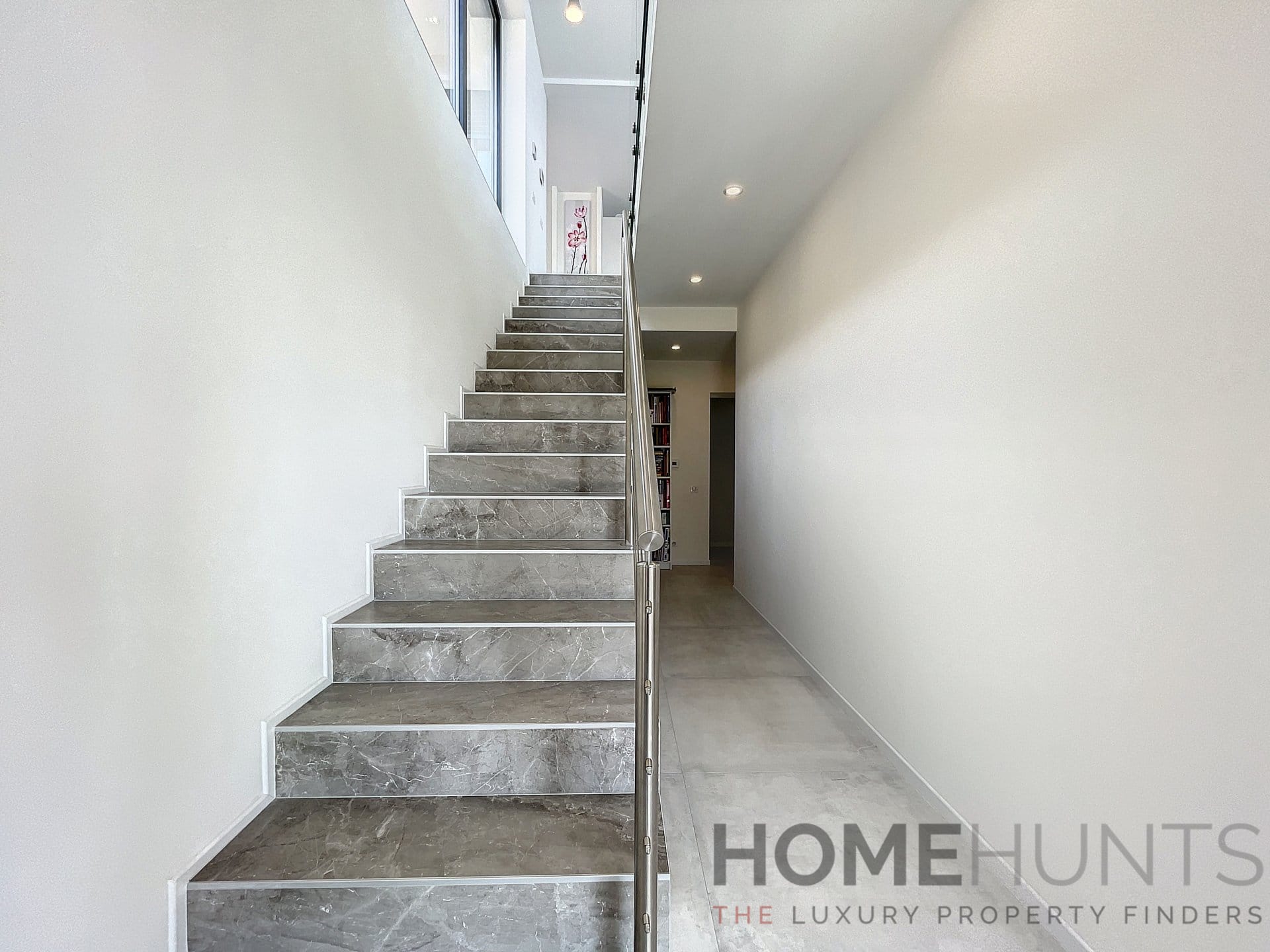 Villa/House For Sale in St Raphael - HH-14438951