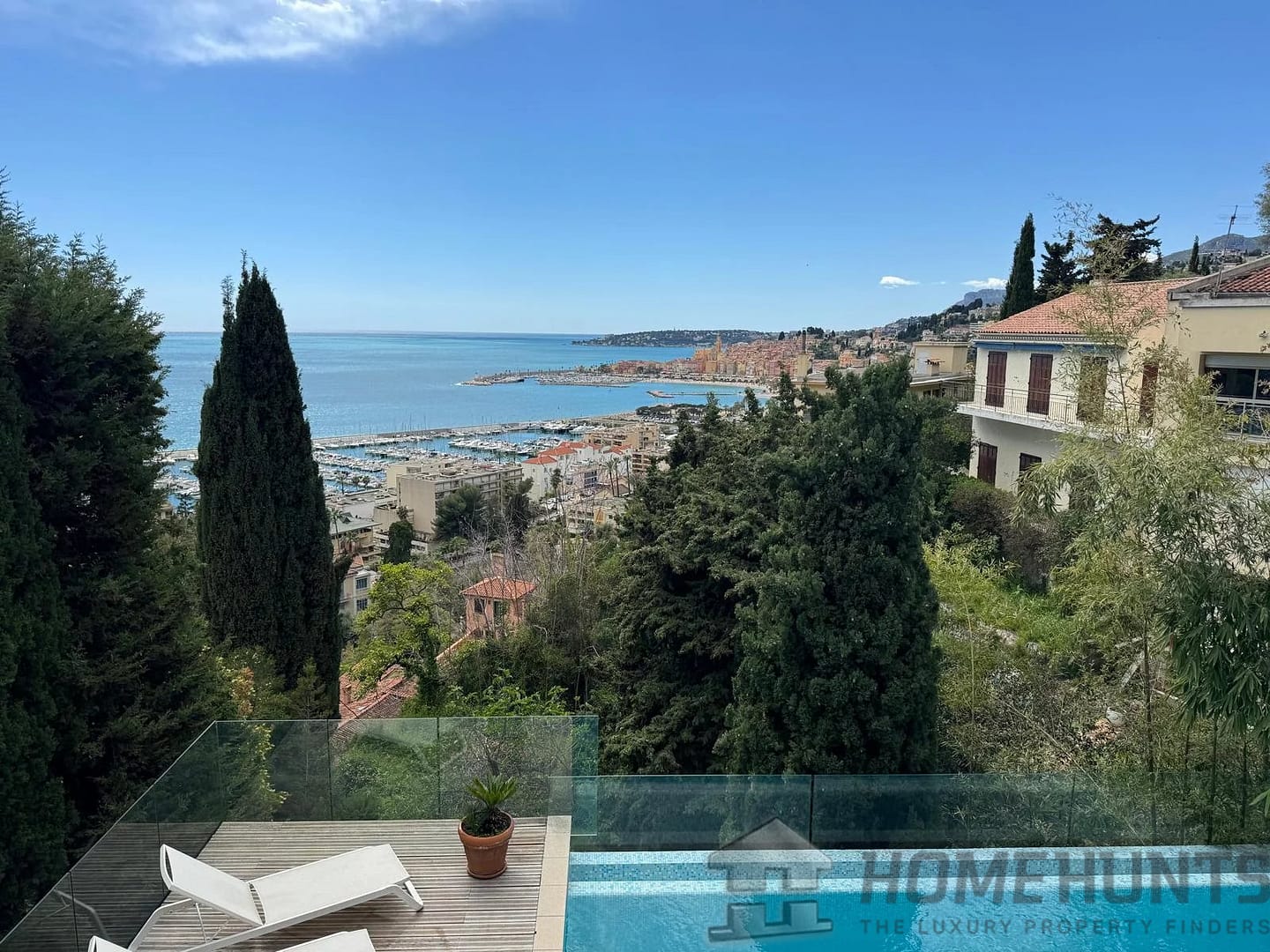 Villa/House For Sale in Menton - HH-15361748