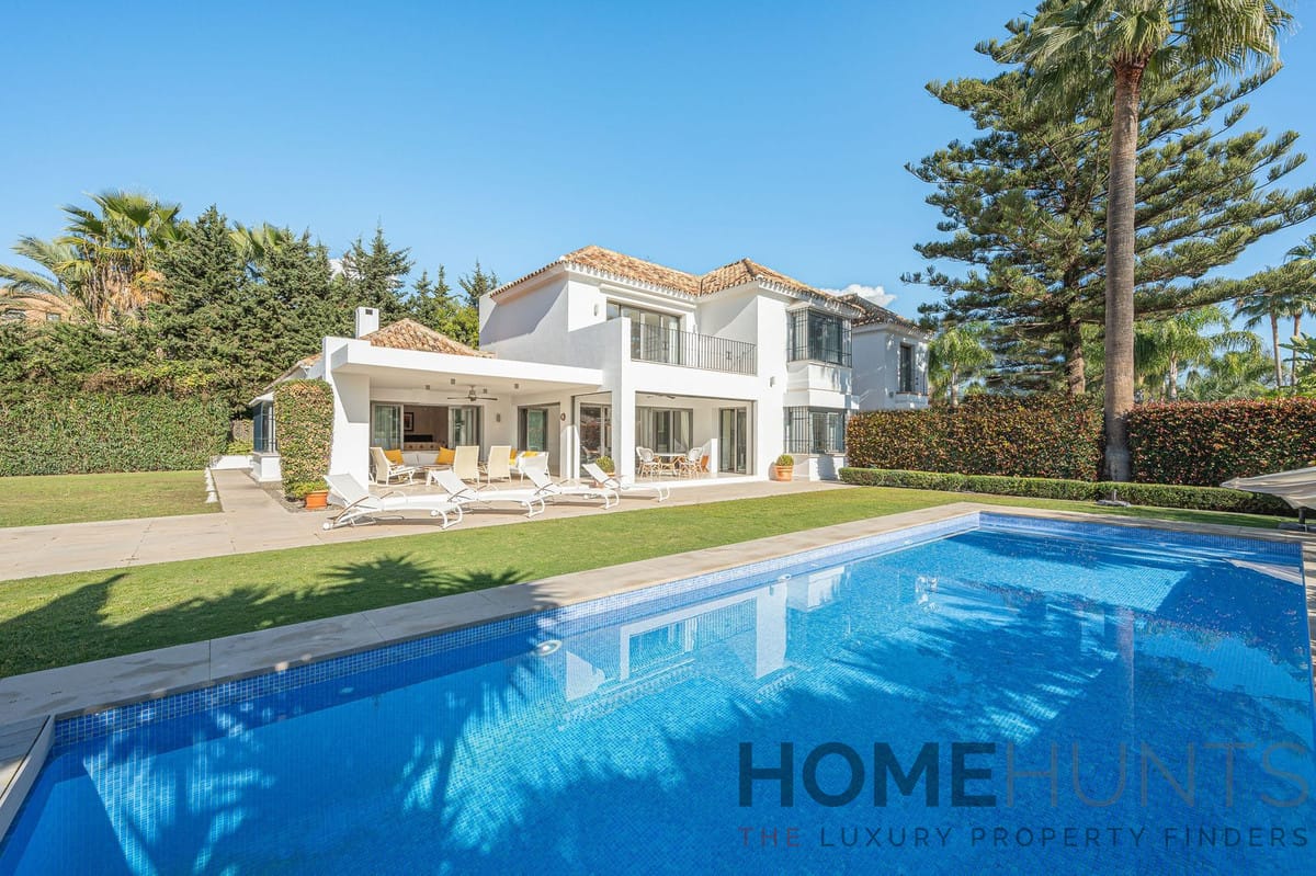 Villa/House For Sale in Estepona - HH-15123958